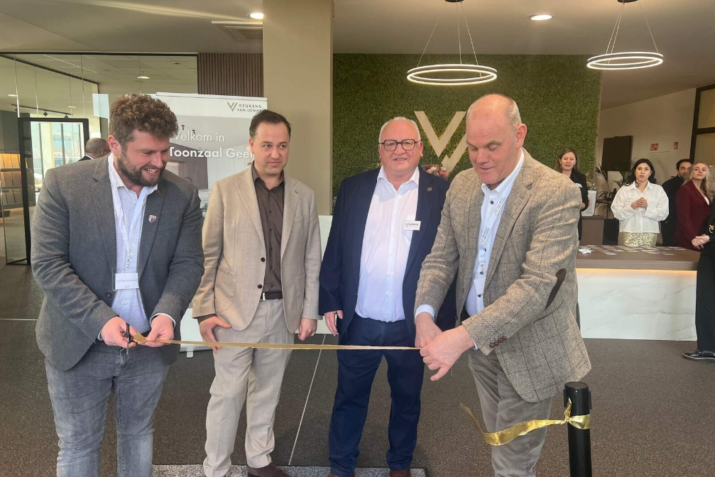 Minister Brouns hernieuwt omgevingsvergunning Johnson & Johnson Beerse ...