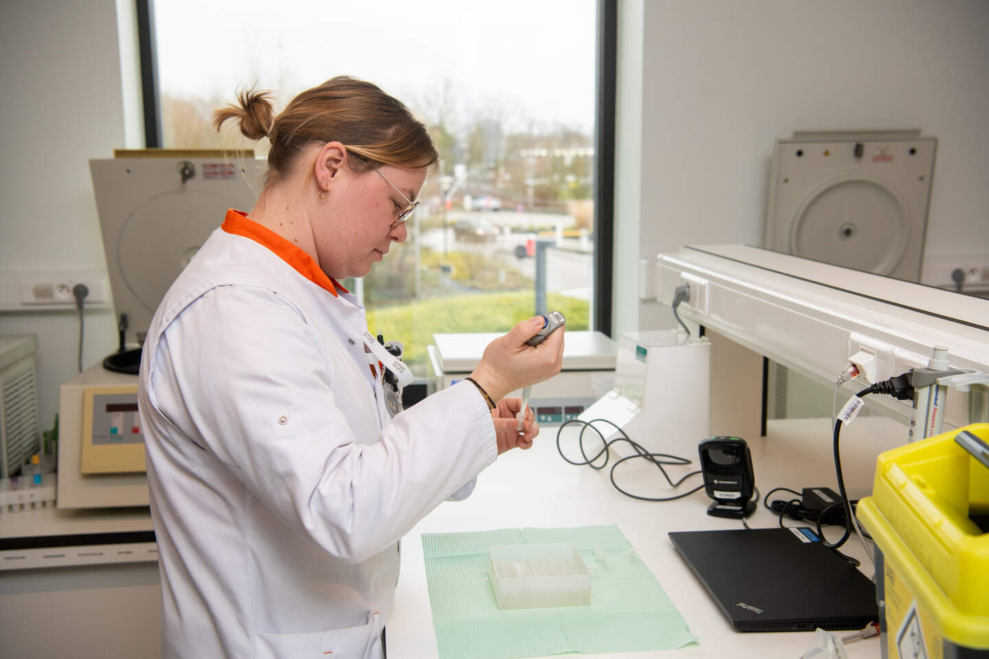 Antwerpse biotechbedrijf Agomab in het rood bij beursdebuut op Nasdaq ...