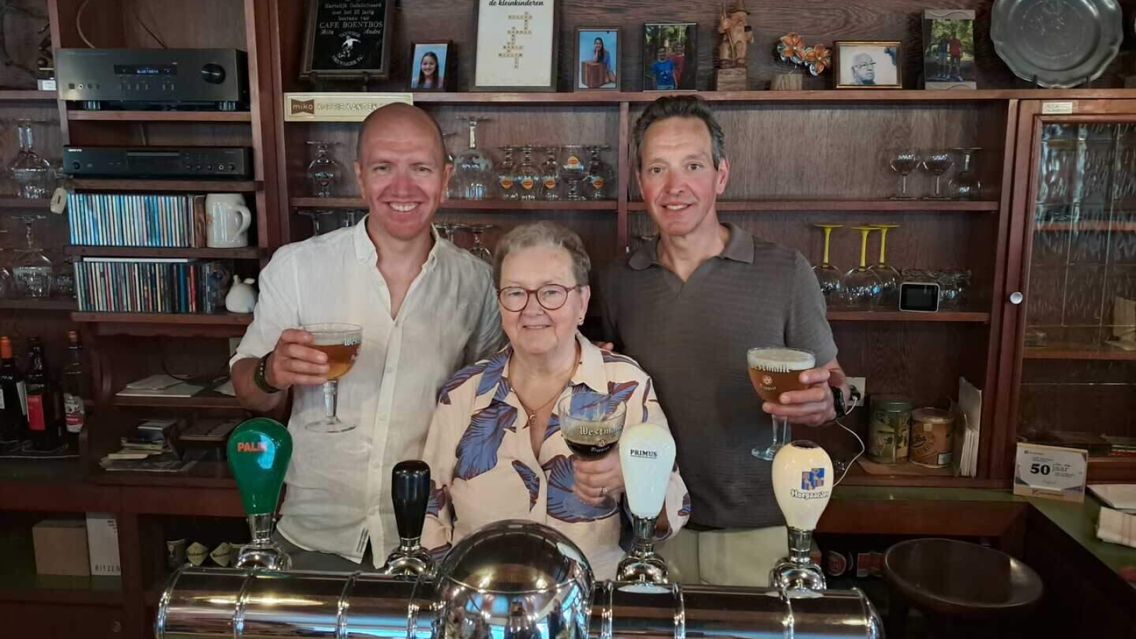 Rita Peeters staat als vijfde generatie al 50 jaar achter de toog van ...