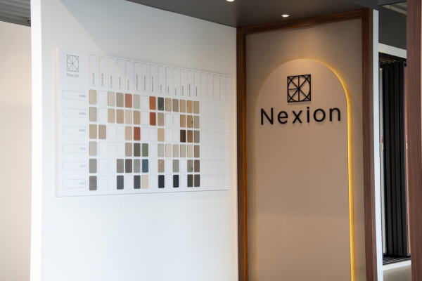IN BEELD. Stone Hall opent vernieuwde showroom in Aarschot - Made in