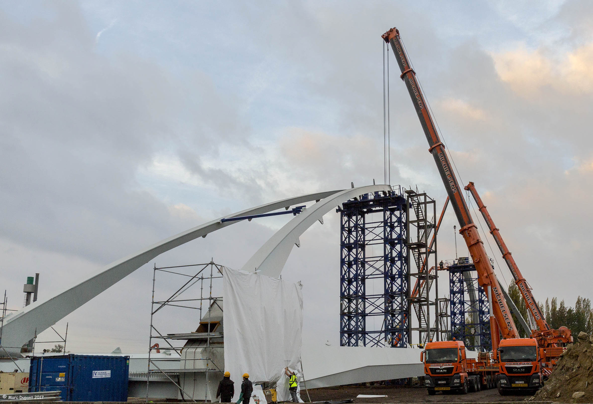 Aertssen group uit Stabroek wil kraanverhuurder Michielsens overnemen ...