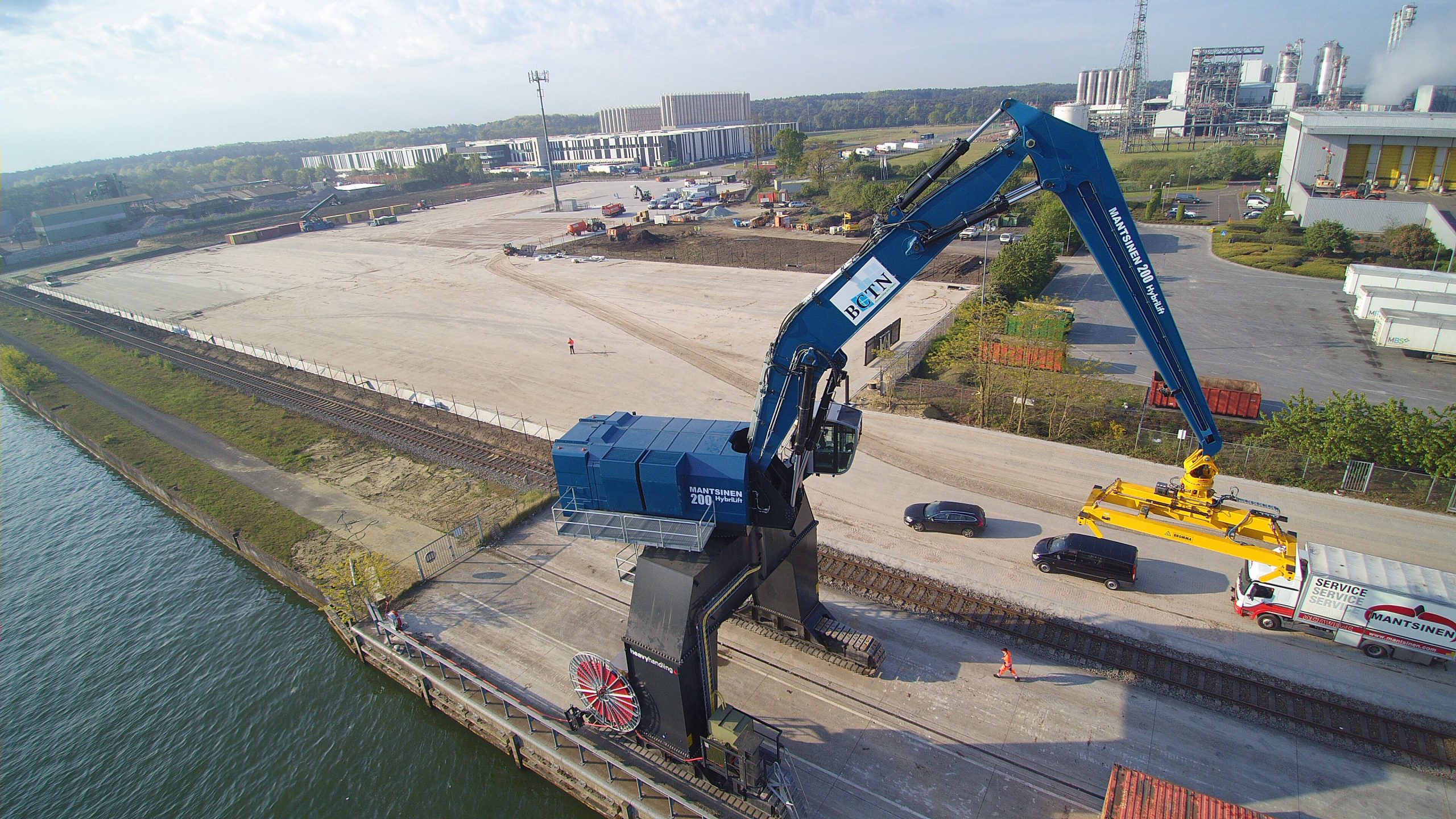 BCTN opent nieuwe containerterminal bij BP in Geel - Made in