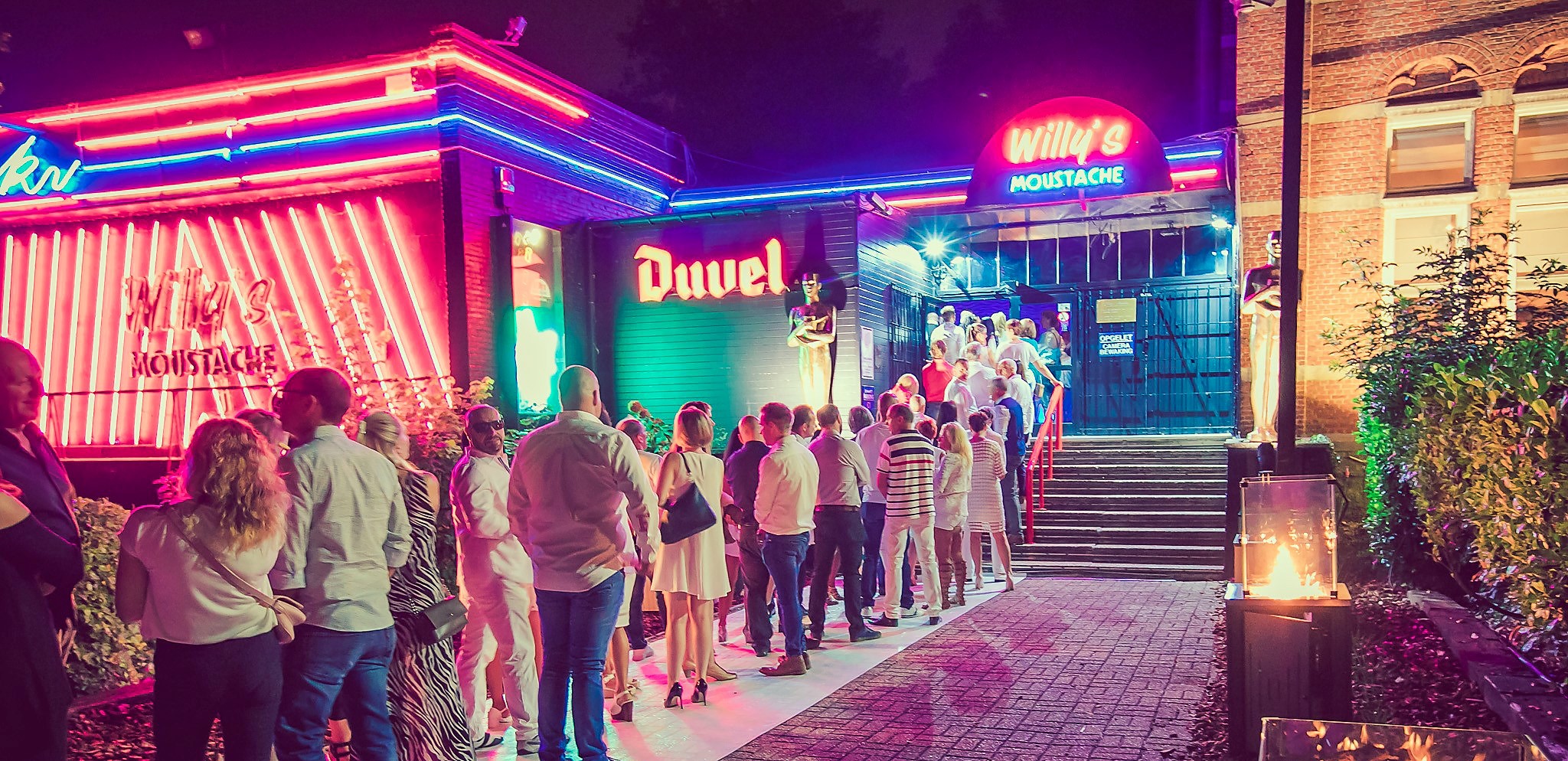 Dancing Willy’s Moustache blaast 65 kaarsjes uit - Made in