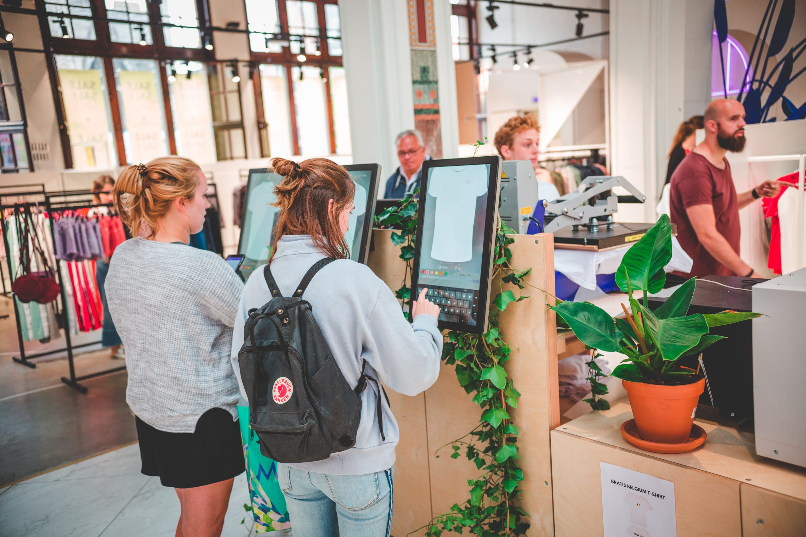 Gents modelabel start winkel op wielen - Made in
