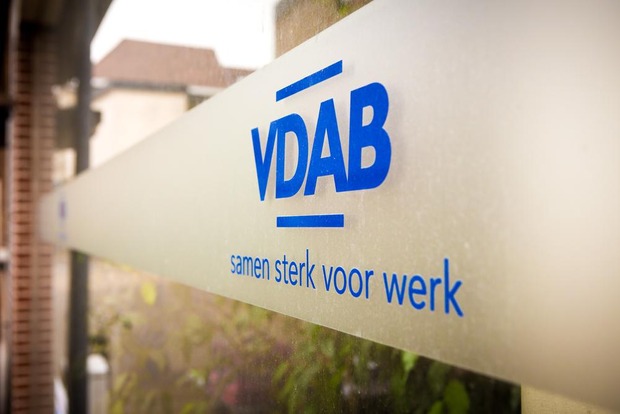 Provincie en VDAB openen expertisecentrum rijopleidingen - Made in