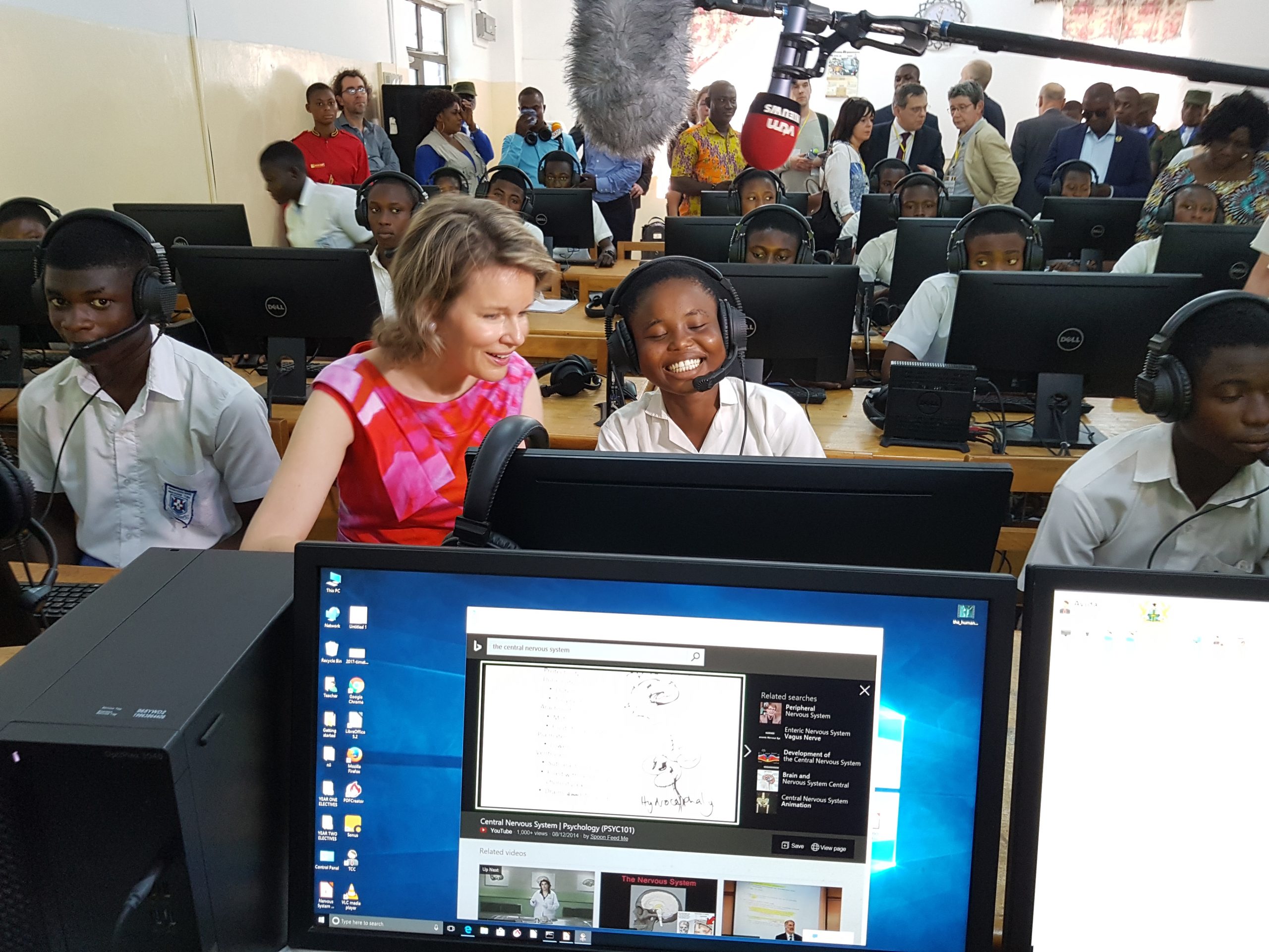 Televic verblijdt 242 scholen in Ghana met 'smart class rooms' - Made in